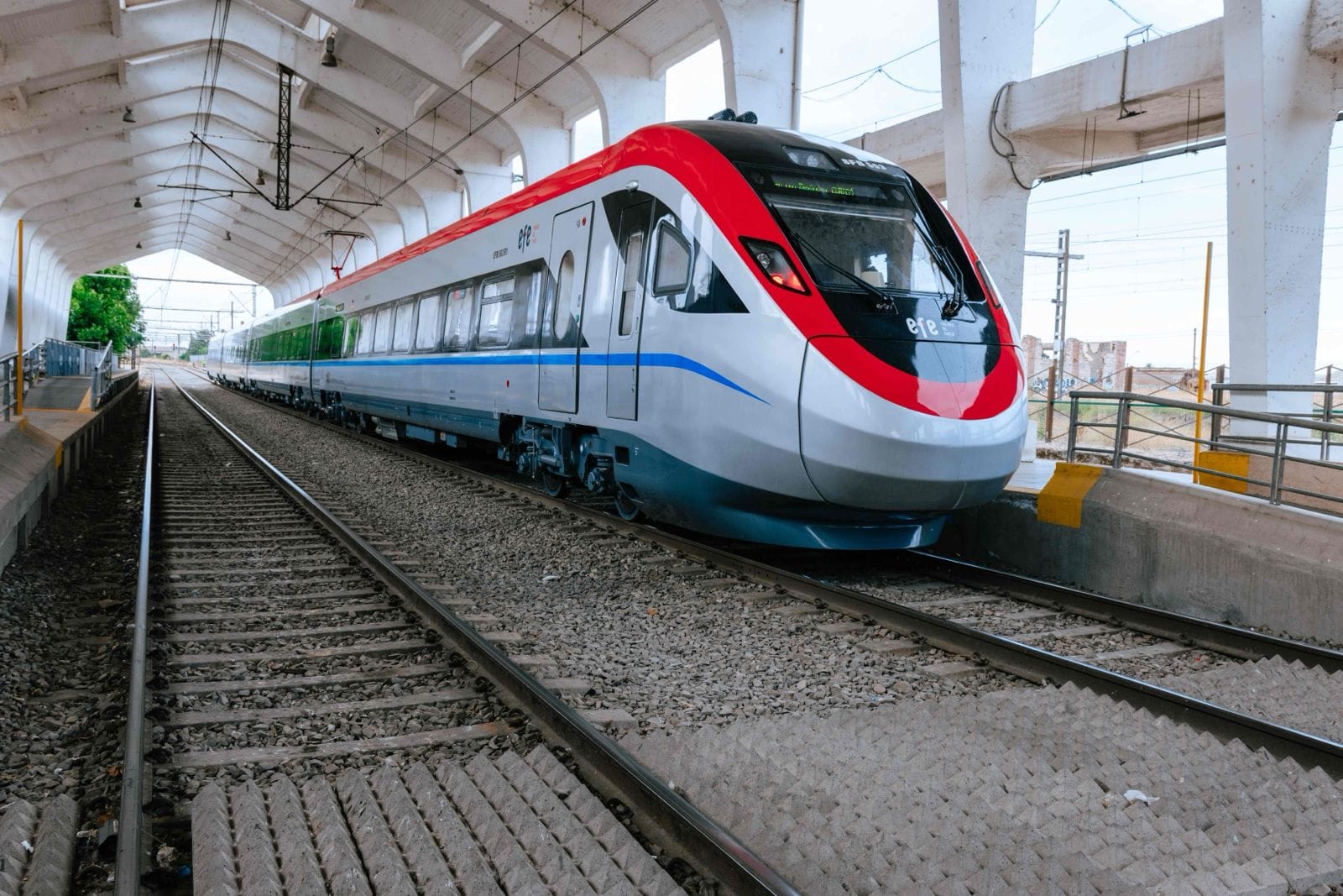 El Tren Más Moderno De Sudamérica Recorre Chile • El Sol De Iquique